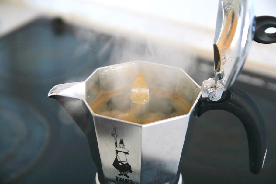 Brewing Methods: The Moka Pot – Whole Latte Coffee